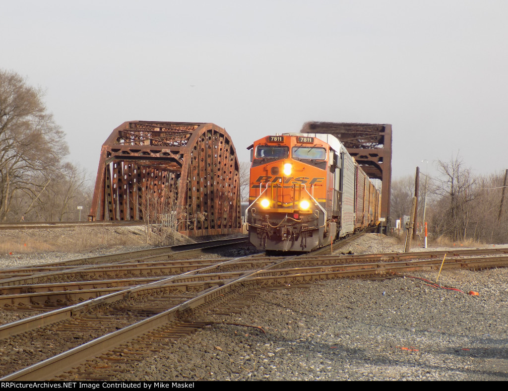 BNSF 7811